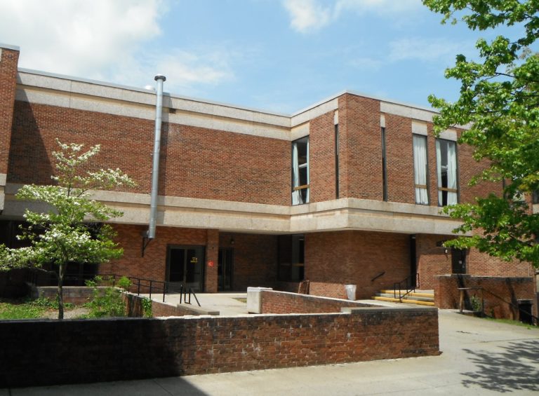 Transformation of housing complex continues - Mach Architecture