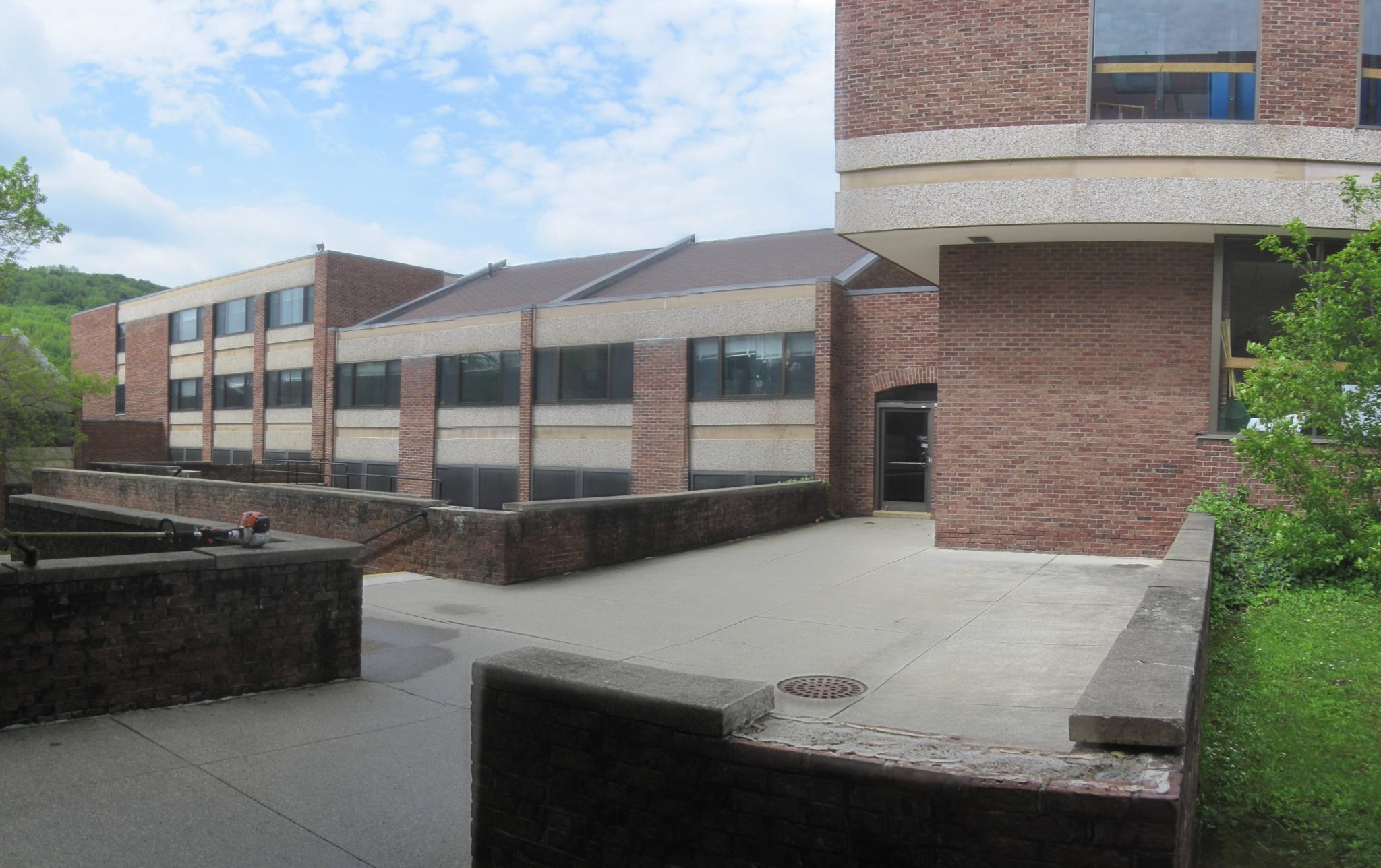 Transformation of housing complex continues - Mach Architecture